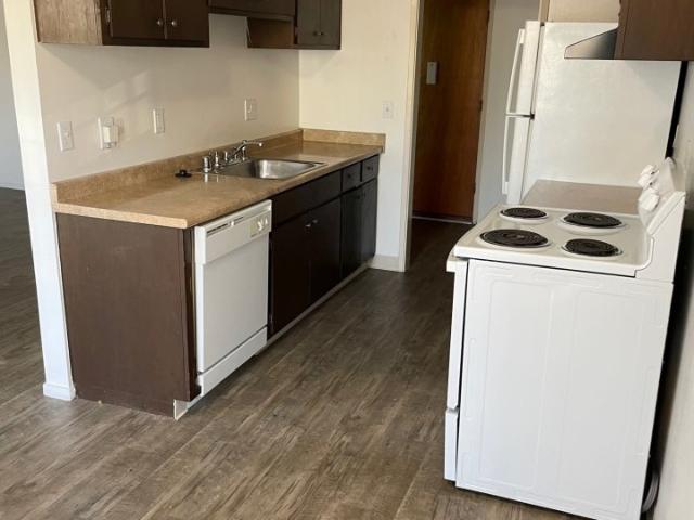 2 BR, 1 BA Apartment 612 Mariposa Avenue Unit 203, Oakland, CA 94610
