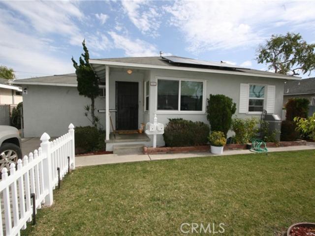 2 BR, 1 BA Apartment 612 S Paula Dr, Fullerton, CA 92833