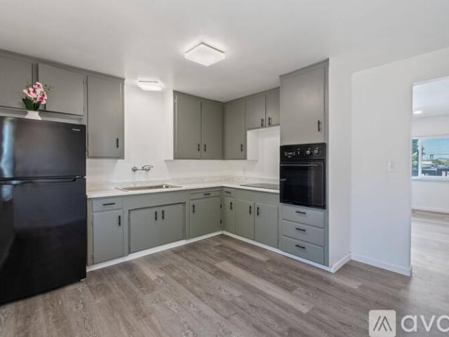 2 BR, 1 BA Apartment 617 Tully Road, Unit 21, Modesto, CA 95350