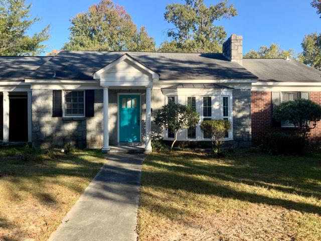 2 BR, 1 BA Apartment 614 Capitol Place, Columbia, SC 29205
