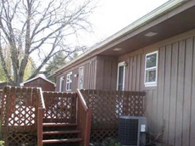 2 BR, 1 BA Apartment 615 West Menomonie Street, Unit 615, Belvidere, IL 61008