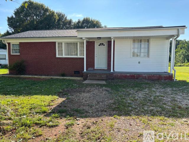 2 BR, 1 BA Apartment 615 Plato Lee Road, Shelby, NC 28150