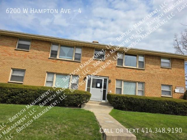 2 BR, 1 BA Apartment 6200 W Hampton Ave, Milwaukee, WI 53218