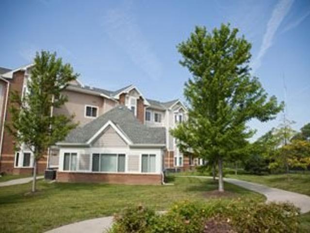 2 BR, 1 BA Apartment 6202 Ville De Sante Dr Omaha, NE 68104