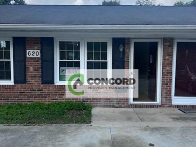 2 BR, 1 BA Apartment 620 Fairmont St, Greensboro, NC 27401