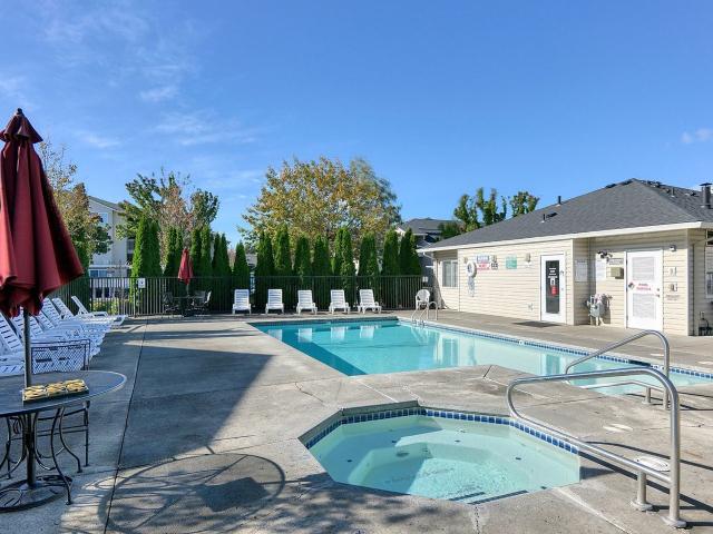 2 BR, 1 BA Apartment 621 SE 168th Ave Unit 056, Vancouver, WA 98684