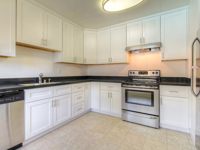 2 BR, 1 BA Apartment 6233 Montecito Blvd, Santa Rosa, CA 95409
