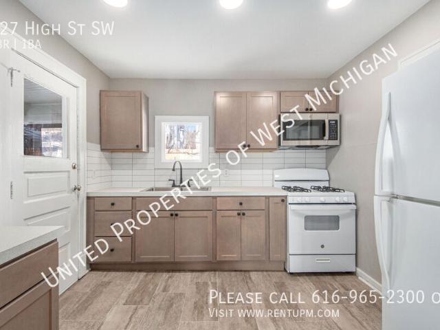 2 BR, 1 BA Apartment 627 High St SW, Grand Rapids, MI 49503