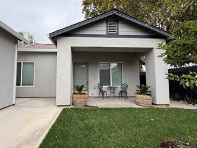 2 BR, 1 BA Apartment 6310 Ventura Street, Sacramento, CA 95822