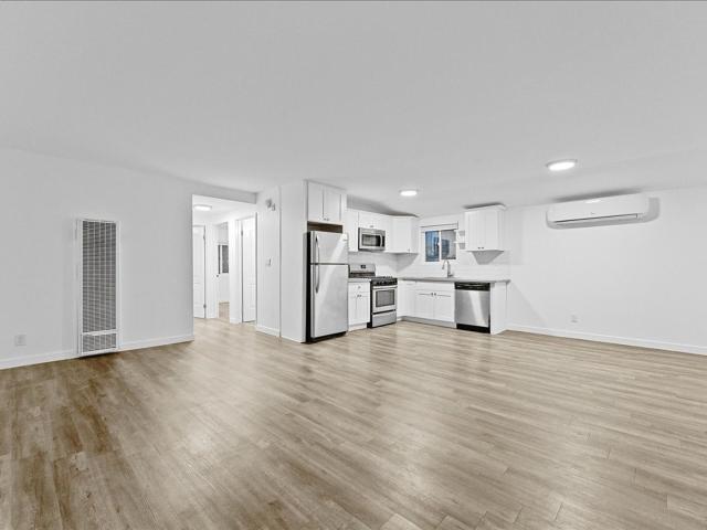 2 BR, 1 BA Apartment 631 E. Elk Ave Glendale, CA 91205