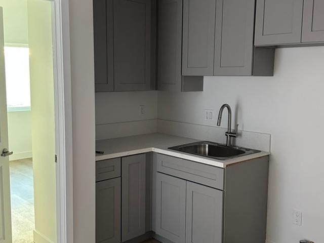2 BR, 1 BA Apartment 6321 Miles Ave, Unit 1/2, Huntington Park, CA 90255
