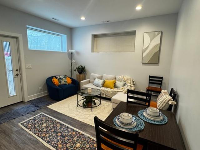 2 BR, 1 BA Apartment 6322 South Rhodes Avenue, Unit Garden, Chicago, IL 60637