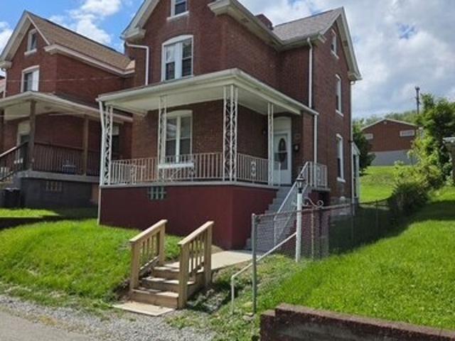 2 BR, 1 BA Apartment 6 4th St, Dravosburg, PA 15034