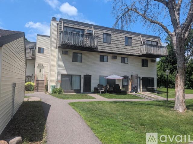 2 BR, 1 BA Apartment 7404 72nd Ln N, Unit 0, Brooklyn Park, MN 55428
