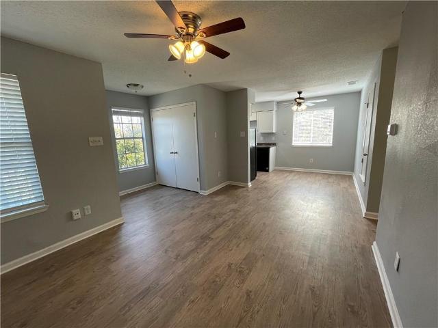 2 BR, 1 BA Apartment 7417 Vintage Hills Drive, Austin, TX 78723