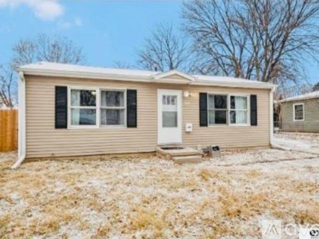 2 BR, 1 BA Apartment 7418 South 69th Street, La Vista, NE 68128