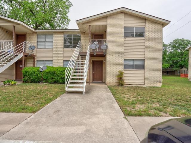 2 BR, 1 BA Apartment 748 Old Martindale Rd, SAN MARCOS, TX 78666