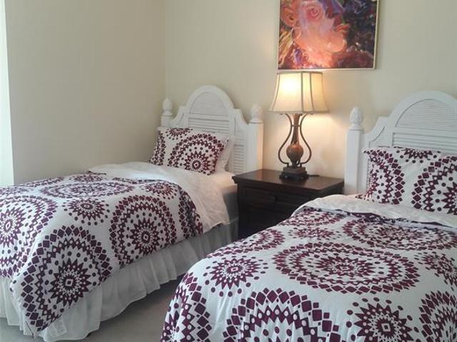 2 BR, 1 BA Apartment 750 North Tamiami Trail, Sarasota, FL 34236