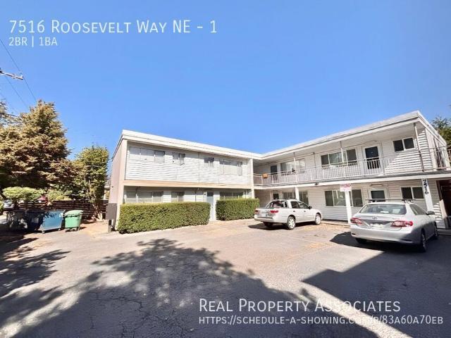 2 BR, 1 BA Apartment 7516 Roosevelt Way NE, Seattle, WA 98115