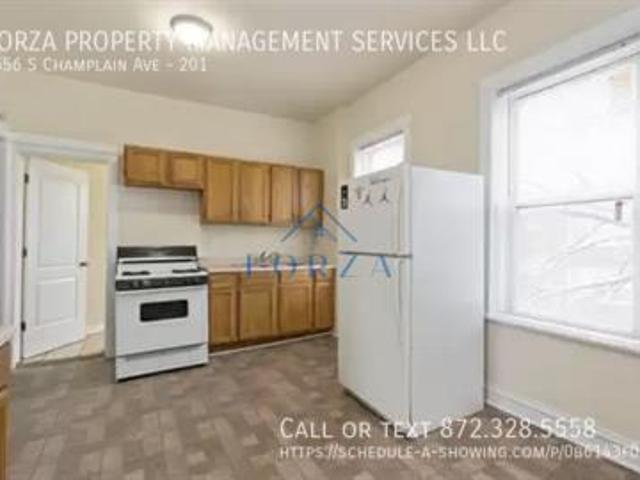 2 BR, 1 BA Apartment 7556 S Champlain Ave, Chicago, IL 60619