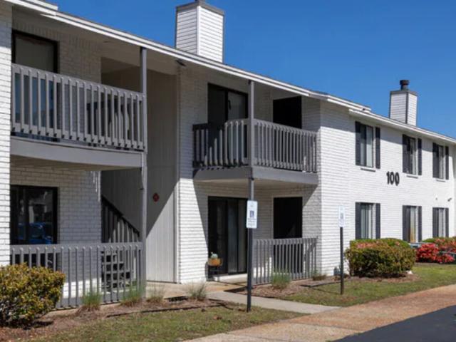 2 BR, 1 BA Apartment 7591 W Highway 98 Unit 813, Pensacola, FL 32506