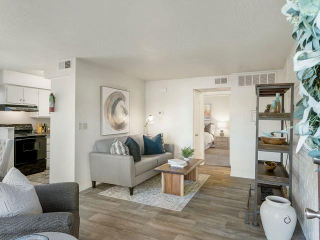 2 BR, 1 BA Apartment 7605 East 49th Street Unit 06 105, Tulsa, OK 74145