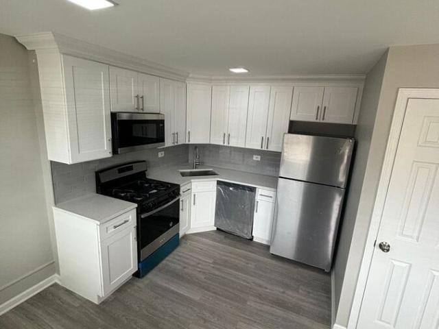 2 BR, 1 BA Apartment 760 Main St Unit, Antioch, IL 60002