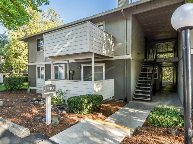 2 BR, 1 BA Apartment 7645 Southwest Bonita Road Unit 37, Portland, OR 97224