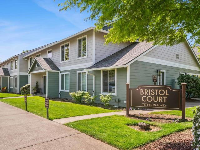 2 BR, 1 BA Apartment 7678 SE Michael Drive Unit 7722, Portland, OR 97222