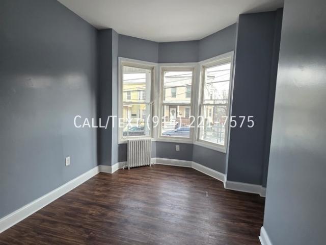 2 BR, 1 BA Apartment 76 Chestnut St, Yonkers, NY 10701