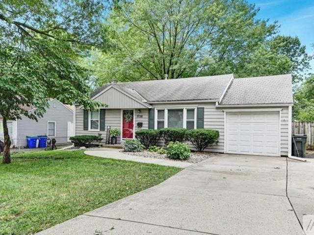 2 BR, 1 BA Apartment 7728 Robinson Street, Overland Park, KS 66204