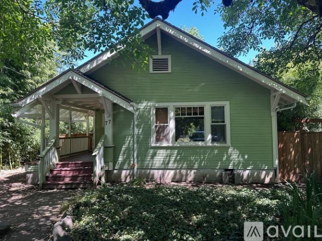 2 BR, 1 BA Apartment 77 Merry Lane, Eugene, OR 97404