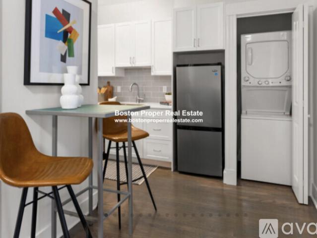 2 BR, 1 BA Apartment 77 Park Dr, Unit 6A, Boston, MA 02215