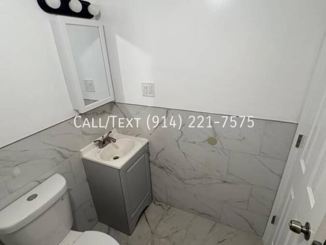 2 BR, 1 BA Apartment 78 Glenwood Ave, Yonkers, NY 10701