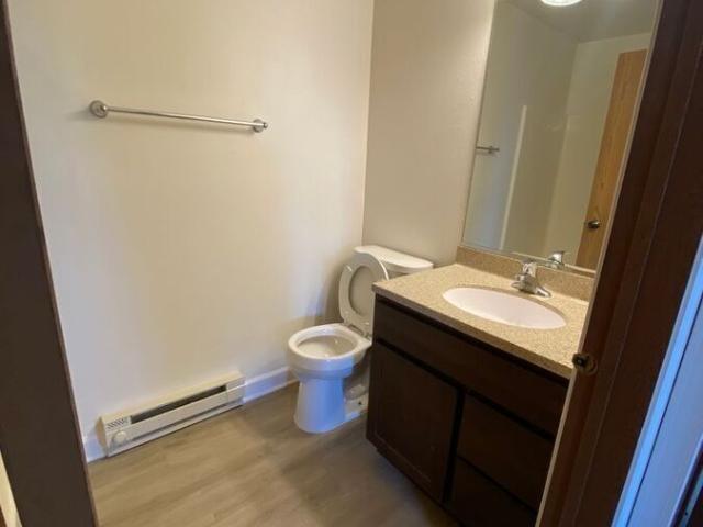2 BR, 1 BA Apartment 7927 60th Ave, Kenosha, WI 53142