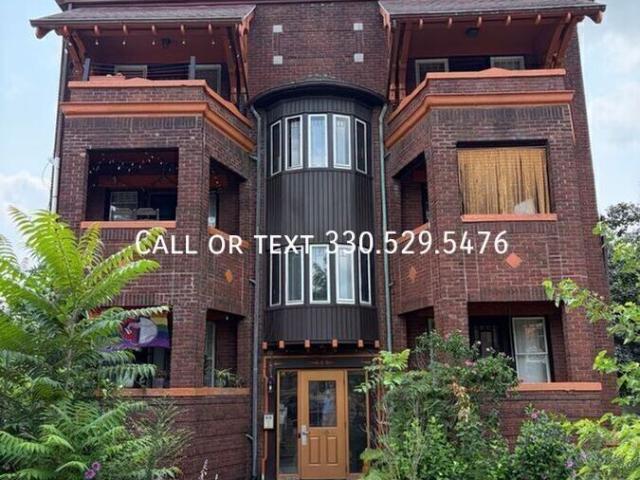 2 BR, 1 BA Apartment 798 W Market St, Akron, OH 44303