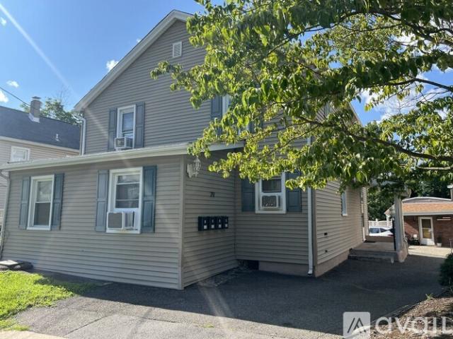 2 BR, 1 BA Apartment 79 Lower Notch Road, Unit Apt 1, Little Falls Township, NJ 07424