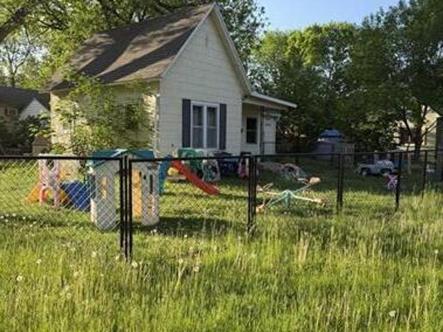 2 BR, 1 BA Apartment 703 Jefferson St, Alexandria, MN 56308