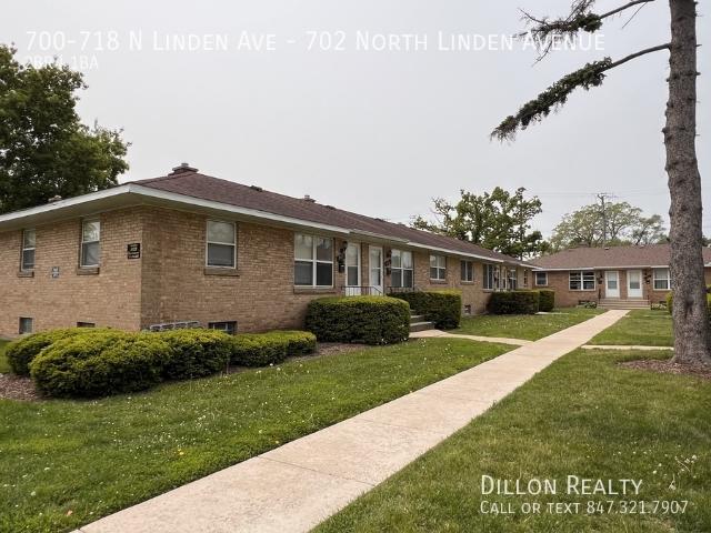 2 BR, 1 BA Apartment 700 718 N Linden Ave, Waukegan, IL 60085