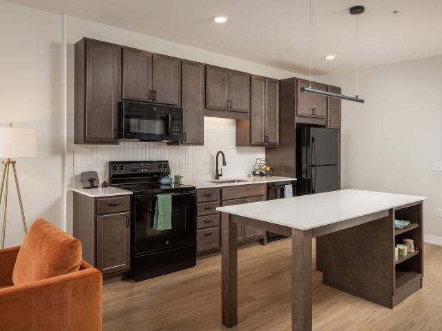 2 BR, 1 BA Apartment 700 American Blvd W Unit 326, Minneapolis, MN 55420