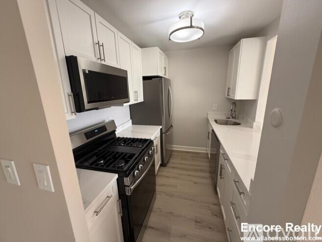 2 BR, 1 BA Apartment 700 Huron Ave, Unit 9M, Cambridge, MA 02138