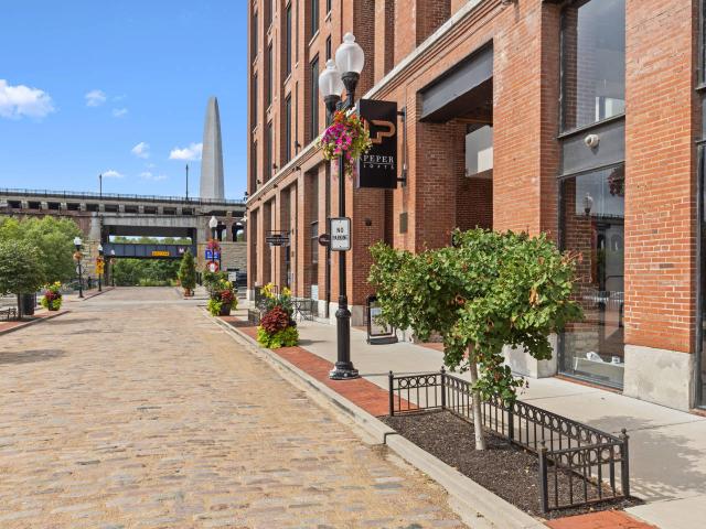2 BR, 1 BA Apartment 701 North 1st Street Unit 6K, Saint Louis, MO 63102