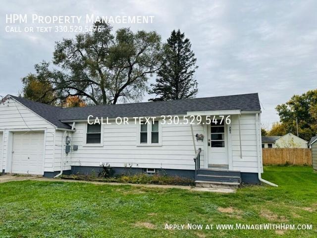 2 BR, 1 BA Apartment 701 Rainbow Dr, Louisville, OH 44641