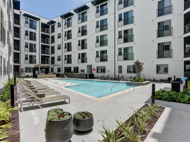 2 BR, 1 BA Apartment 707 West Slaughter Lane Unit 167, Austin, TX 78748