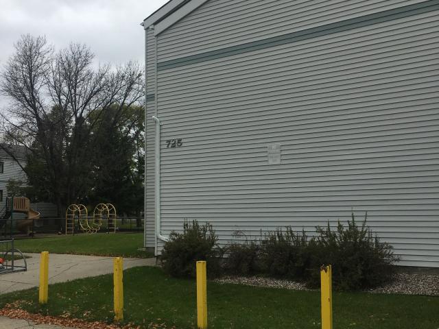 2 BR, 1 BA Apartment 705 North 43rd Street, Grand Forks, ND 58203