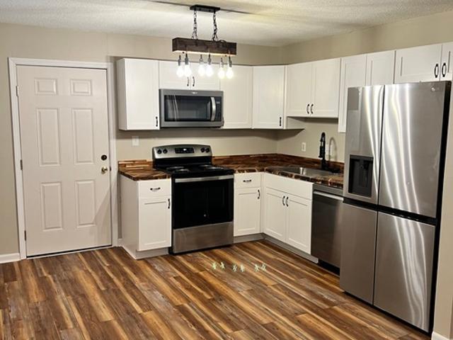 2 BR, 1 BA Apartment 706 Shady Ln Dr, Unit B, Fort Walton Beach, FL 32547