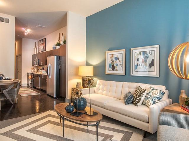 2 BR, 1 BA Apartment 7083 Watercrest Parkway, Dallas, TX 75231