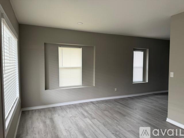 2 BR, 1 BA Apartment 709 E Jackson St, Harlingen, TX 78550