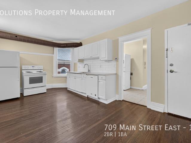 2 BR, 1 BA Apartment 709 Main Street East, Hamilton, ON L8S 1A2