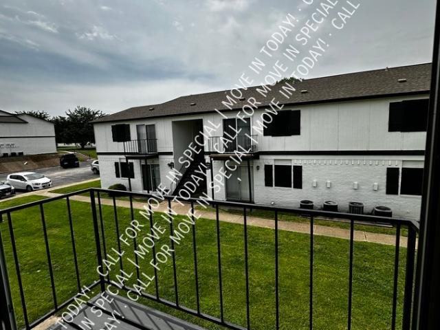 2 BR, 0 BA Apartment 711 Santa Fe Dr, Weatherford, TX 76086
